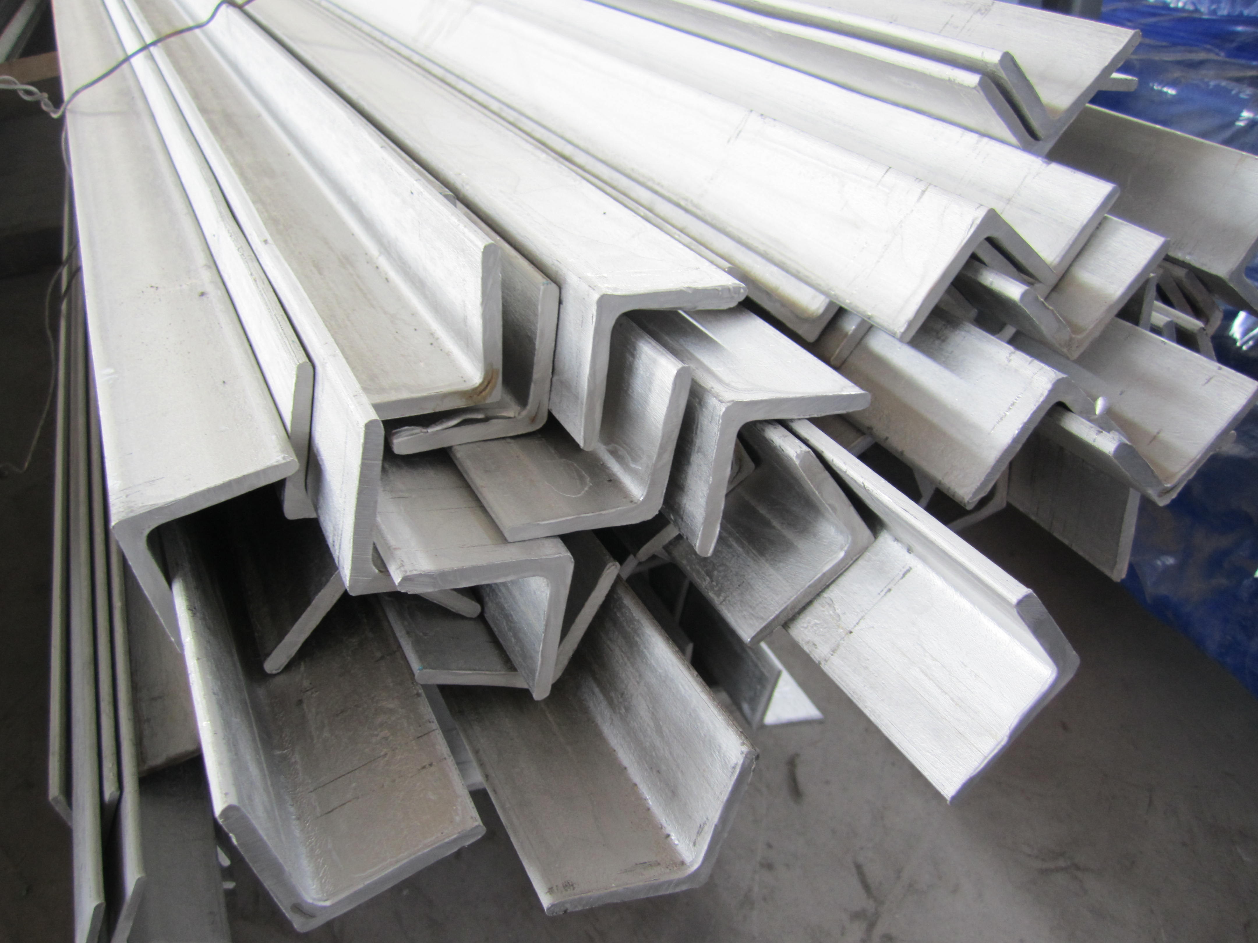 6m Grade 304 Stainless Steel Angle Bar Polished Peeled Grinding